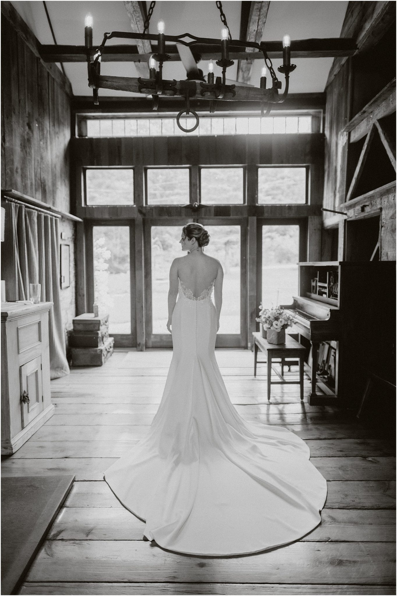 The Squire Tarbox Inn | Jordan + James - Katelyn Mallett Photography